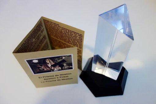 Prisma de Newton grande | EXPLORAR EL COSMOS